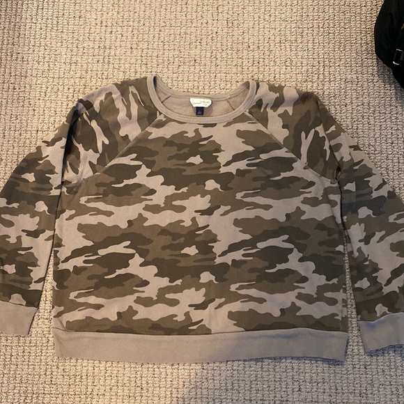 Universal Thread | Tops | Universal Thread Camo Sweatshirt | Poshmark